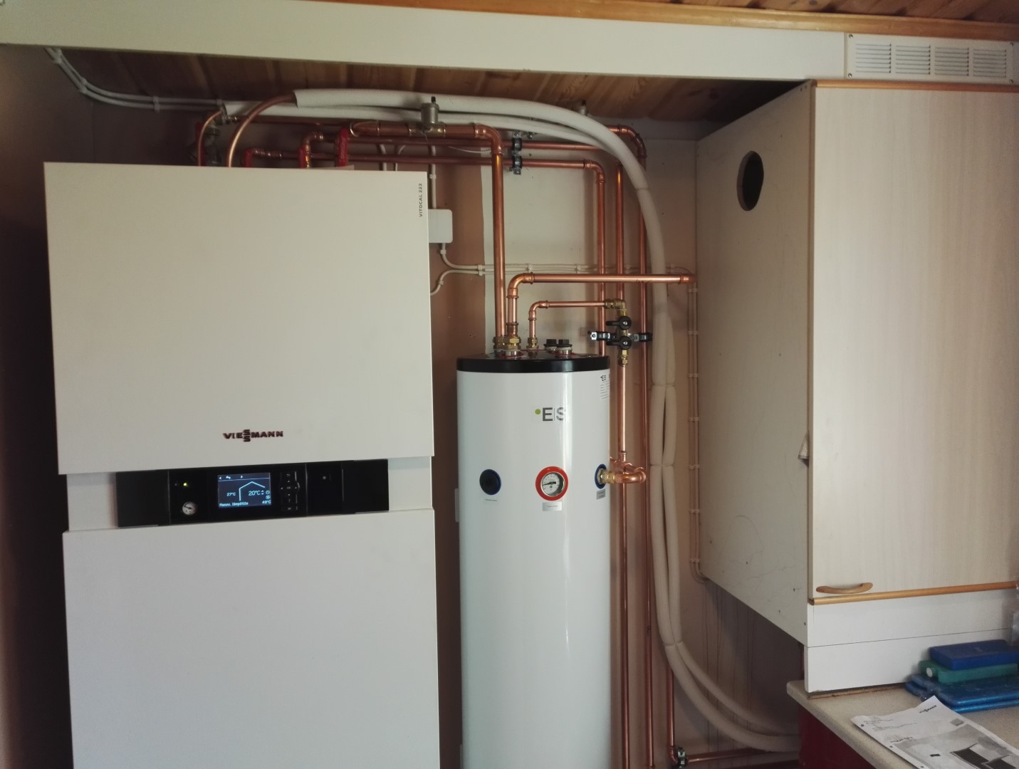 Viessmann Vitocal 222-S ilma-vesilämpöpumpun asennus, Saarijärvi